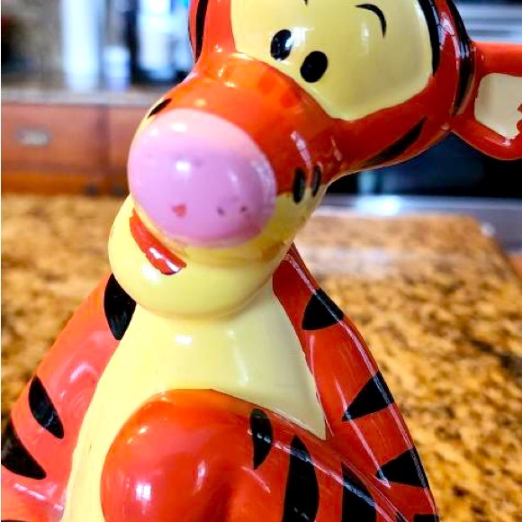 Disney | Other | Disney Vintage 99s Winnie The Pooh Tigger Ceramic ...